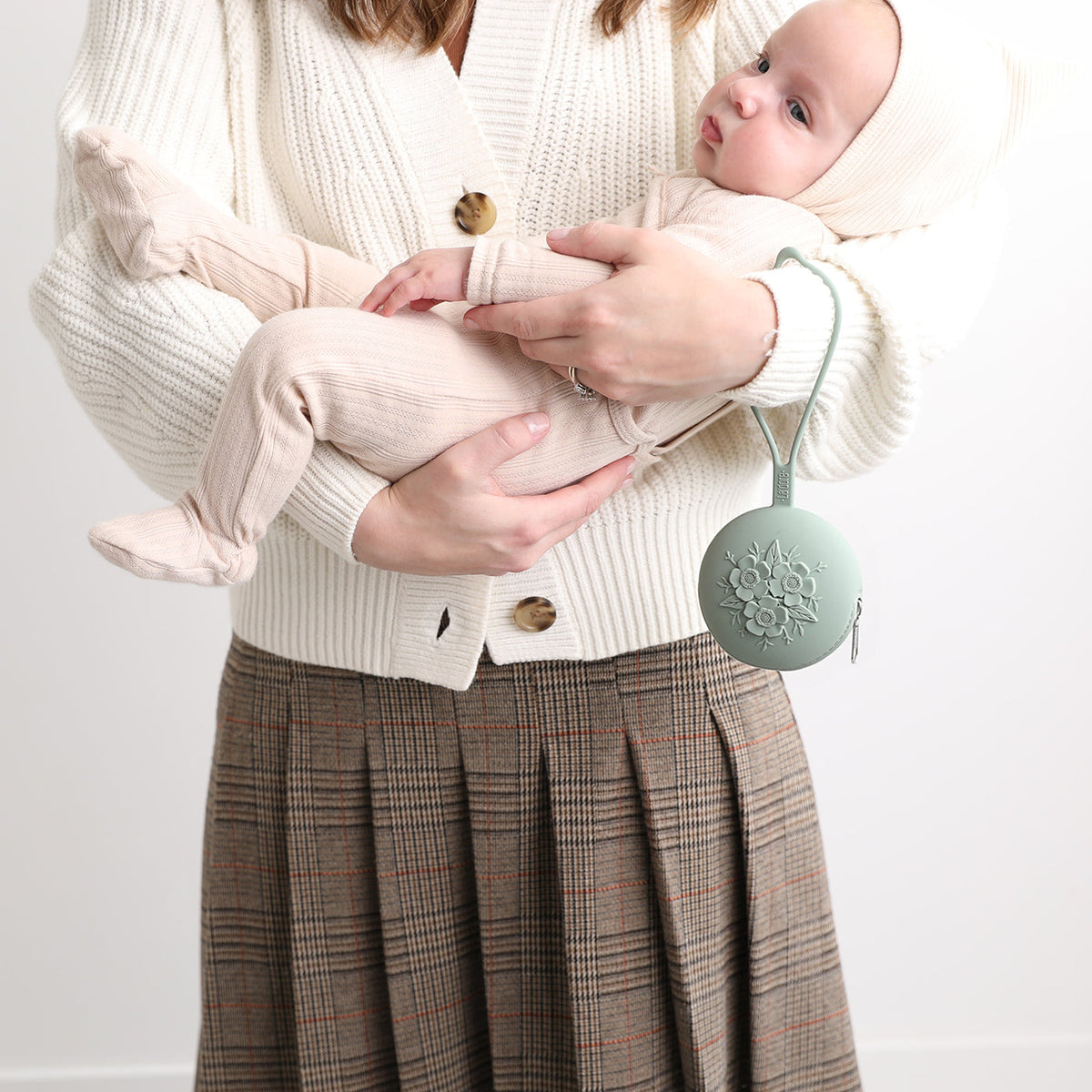 Adora Baby Pacifier Case Holder- Sage – Belle Tete Baby