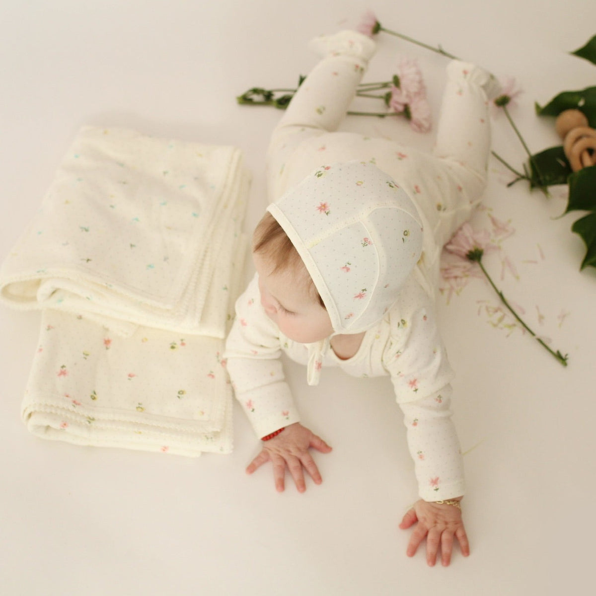 Bee & Dee Girl Print Floral Dot Collection Layette Set – Belle Tete Baby